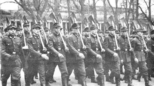 Did employment and living standards progress or suffer in Nazi Germany ...